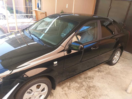 Автомобиль Chevrolet Gentra3