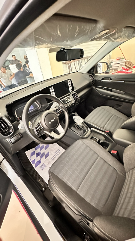 Kia sonet 2024 yil luxus