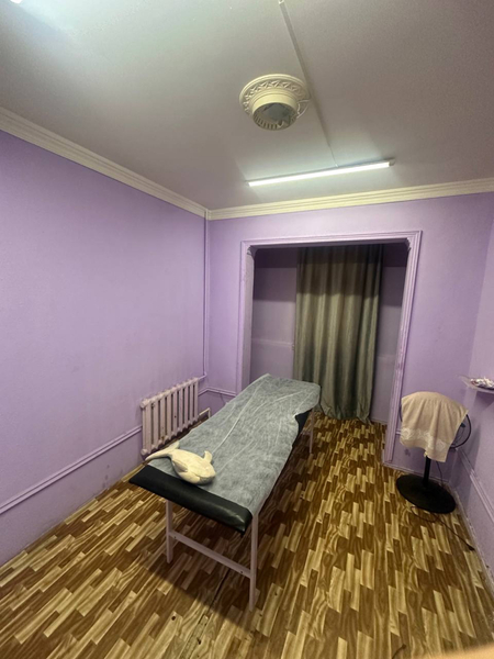 Продам квартиру 1 этаж Юнусабад 7 квартал линия 1 идеальная локация