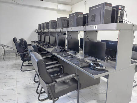 Game klub kompyuter sotiladi