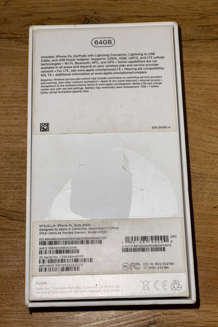 Iphone XS gold 64GB karobkasi bilan dakumenti sotiladi