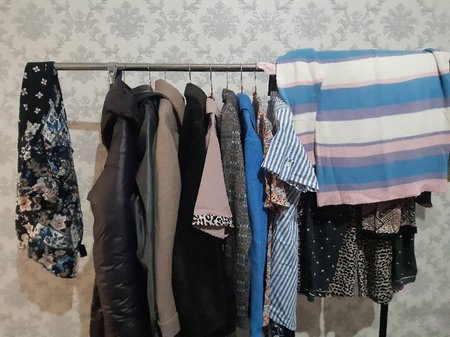 Продаются вещи почти новые