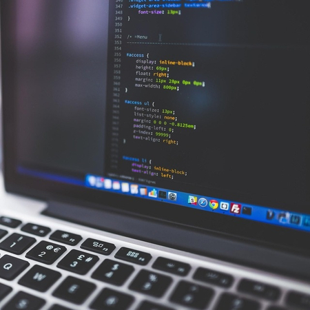 It frontent web-sayt yashashga odam qidirvoman