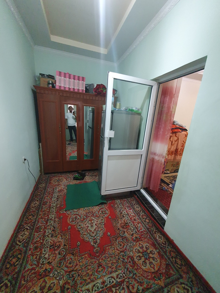 Hovli sotiladi eski shaharda