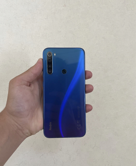 Redmi 8 pr sotiladi srochno sostyaniyasi engide usta kormagan