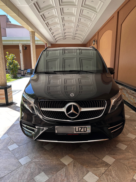Mercedes V250 бензин год 2020