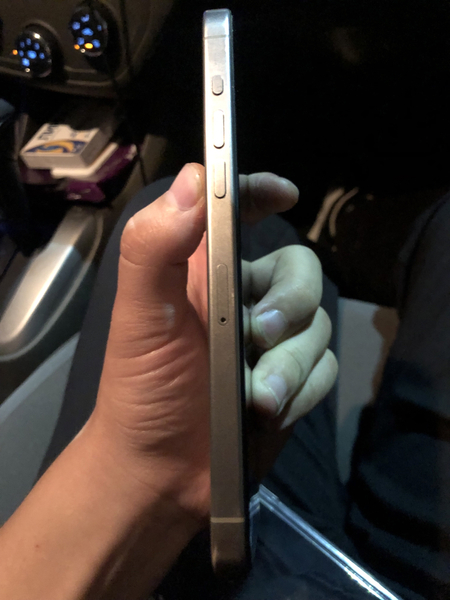 iphone 15promax natural  titan