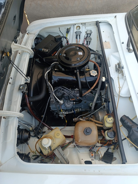 98 yil 03 motor exporniy rodnoy kraska petno