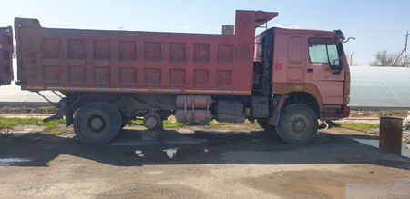 Самосвал HOWO 25 тонна
