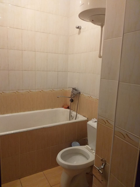 В центре Чирчика, 3 ком.кв продаётся