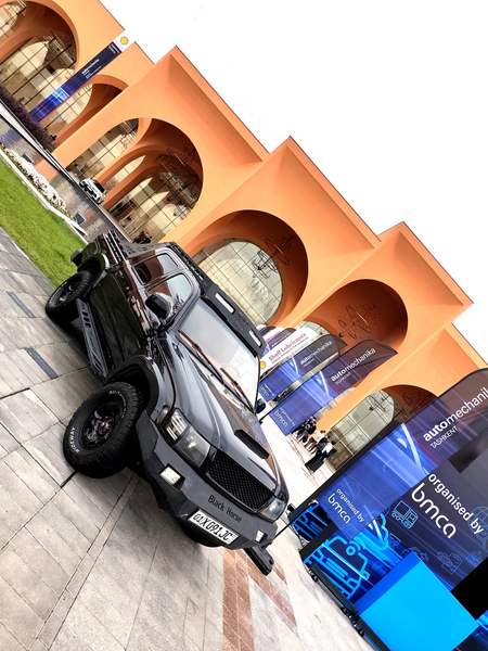 Toyota Hilux 2004. 4x4 Blokirovkasiyam bor