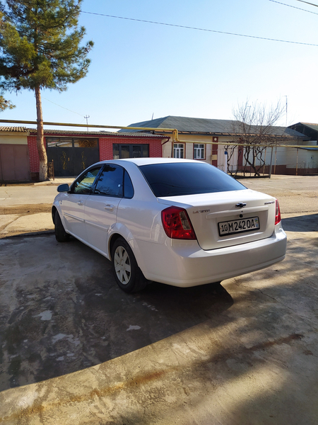 Автомобиль GENTRA