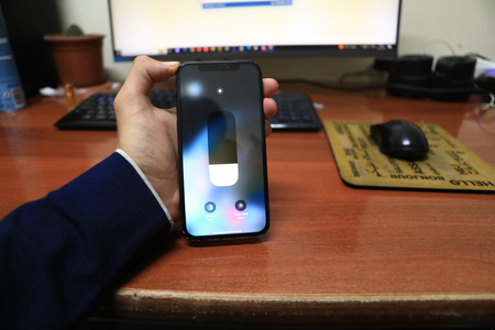 Iphone 12  128 talik qora