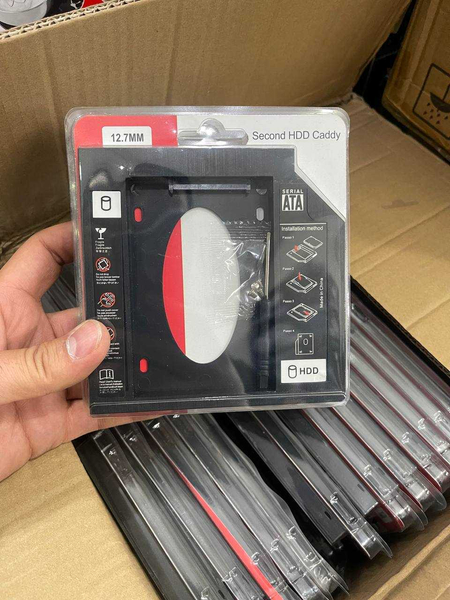 Cалазки для установки дополнительного SSD и жесткого диска в ноутбук