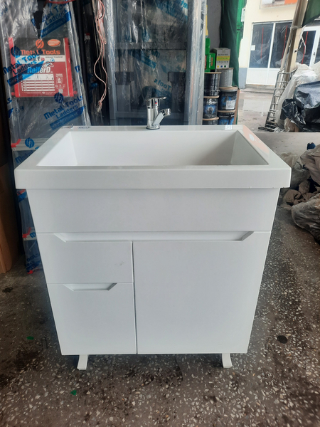 Раковина OBM 70×48см