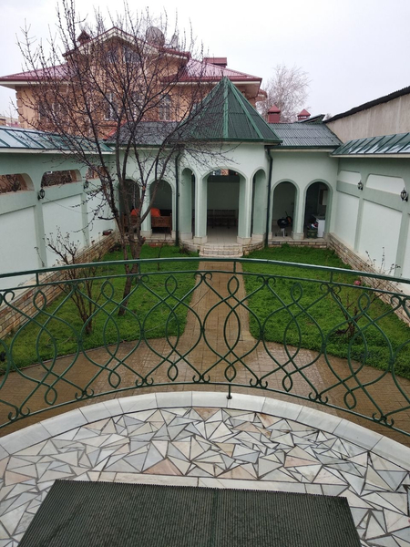 Срочно сдаётся дом на центр луначарского