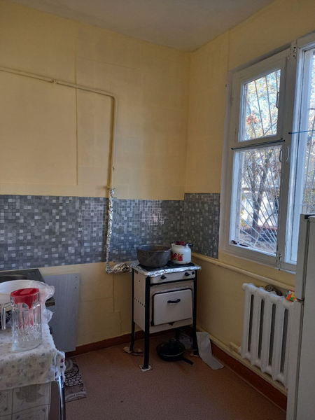 Чиланзар 25 1/2/4, бывшее общежитие, 24м2 санузел внутри