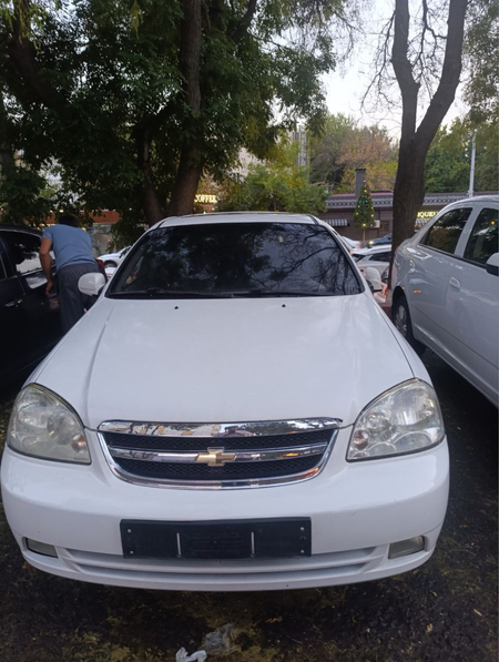 Lacetti 1,6 zor.