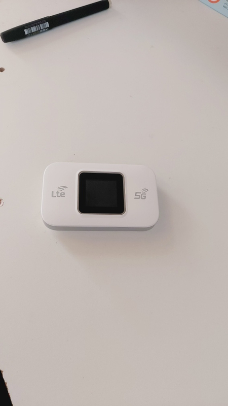 Portativ  LTE Wi-Fi Router  ( cho'ntak wi-fi )