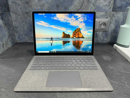 Microsoft Surface Laptop 3 / i5 1035G7 / DDR5: 16 GB / 256 GB / Touch