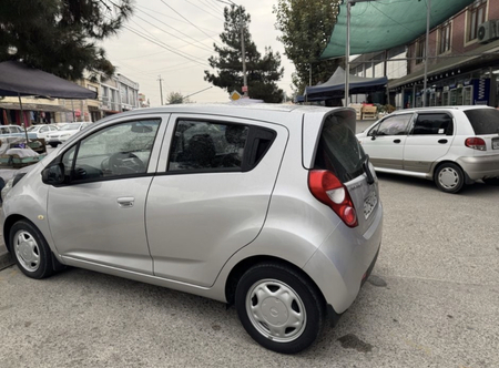 Spark sotiladi 2016 yil prabek 97000km