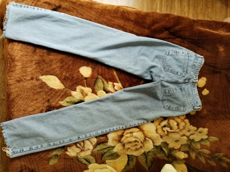 Продам джинсы женские