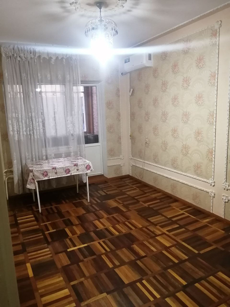 Двух комнатная квартира на Кызыл-Шарке