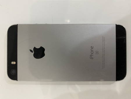 Iphone 5 SE yaxshi holatta