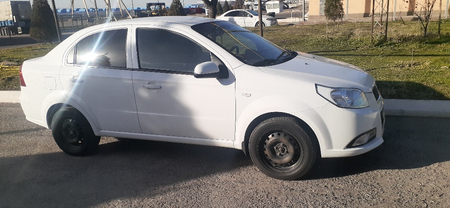 Nexia 3 Sotiladi. Probeg halol. 1 qöl haydalgan. Holati zör.