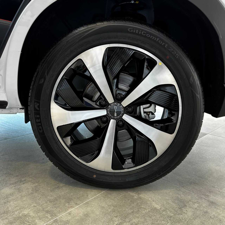 BYD SONG PLUS DM-I Awd 100 km Flagship