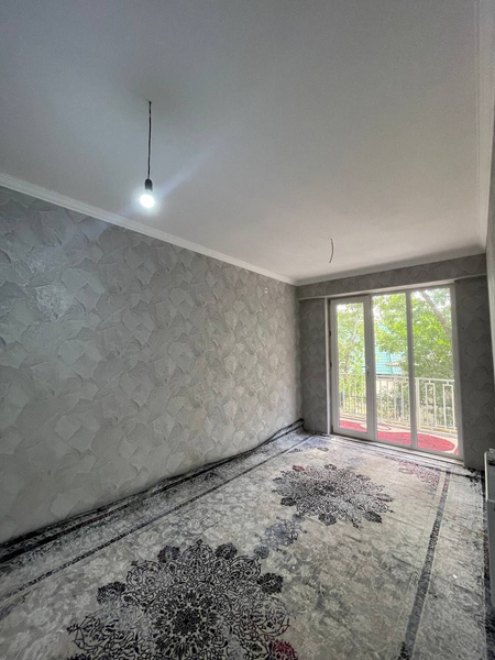 Yunsobod 14 kv 4/1/4 agaroti kota 93 m2 srochniy sotilvoti