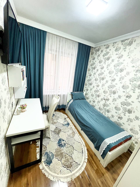 Продается квартира 4/1/4 Гульабад