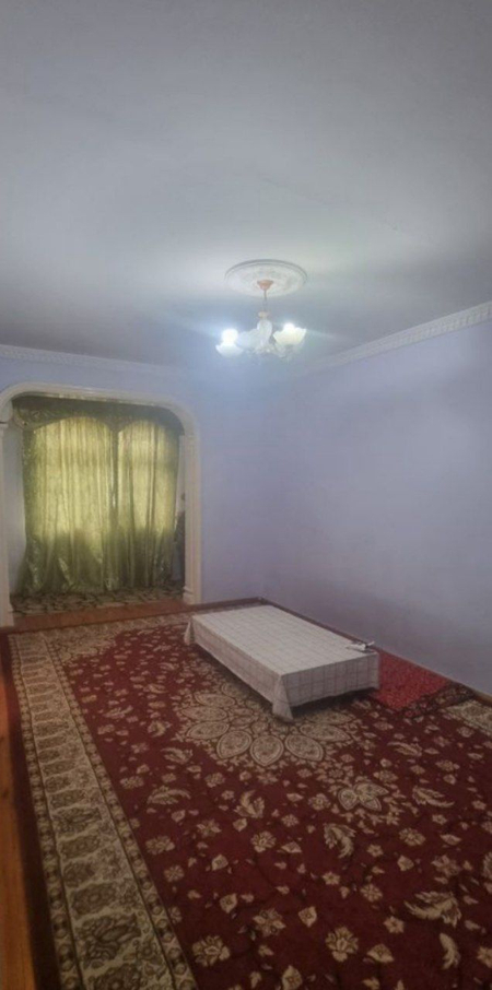 Продается квартира на И квартале Чиланзарского района. 4/2/9