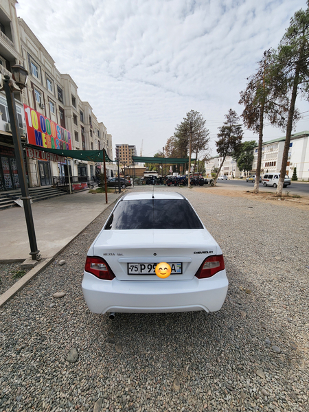 Nexia 2015 1.6 Sotiladi