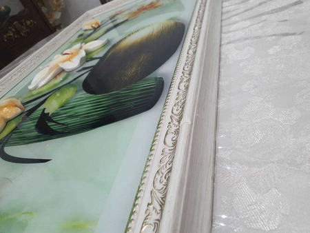 Devorga Ilinadigan Rasm. Razmerlari: Uzunligi :112cm;Balandligi :62cm.