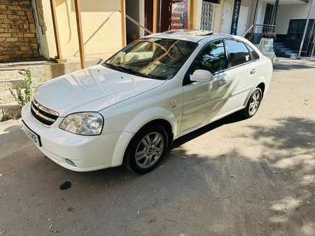Lacetti 1,8 2010 xolati yahwi