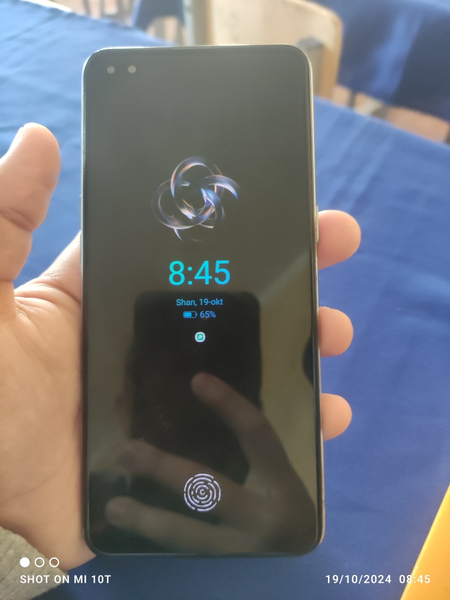 Oppo A90 sotiladi aybi yoq xolati tiniq