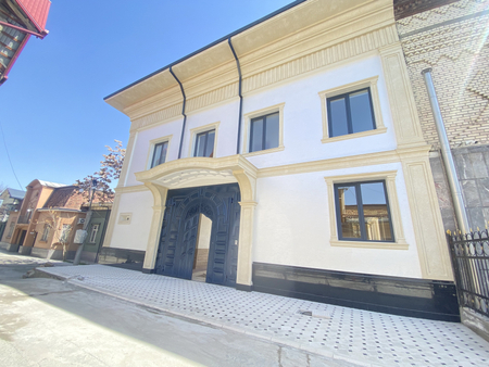 Продается элитный дом Ипакчилик Истрохат 8 сот 7 ком