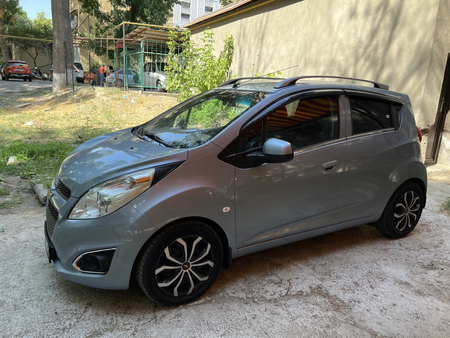 Продам SPARK 4 evro автомат