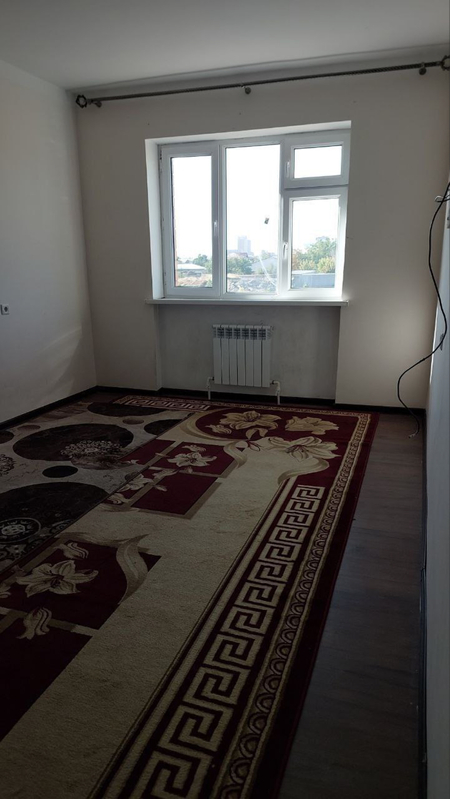 Sergeli 16A da 2 xona 2 etaj srochno sotuvda