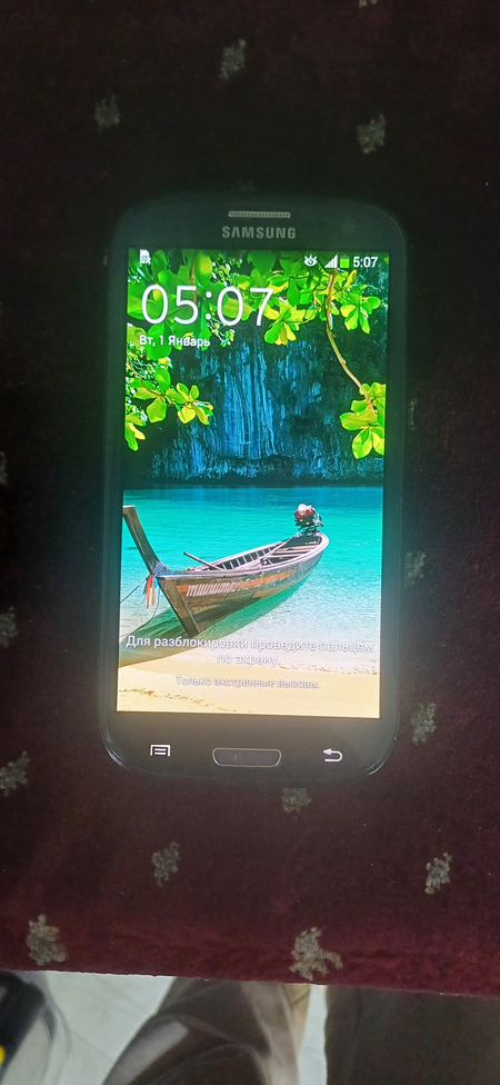 Samsung s3 tez va arzon aybi yoq tel ozi sms yozmen tel qlin