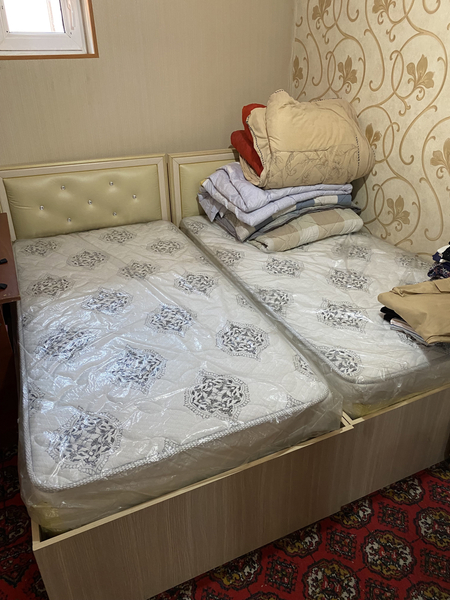 Ётокхона мебели,сифати яхши куп ишлатилмаган, ортопедический матрас