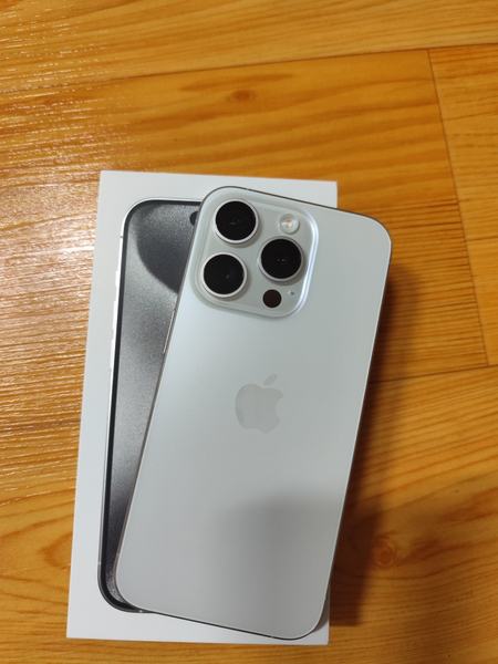 iPhone 15 pro 128gb YANGI