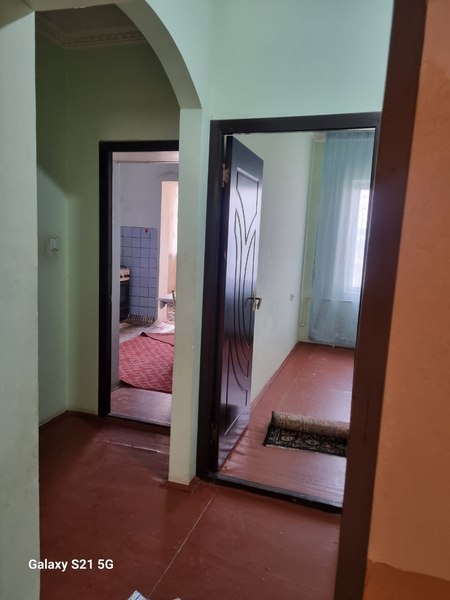 Срочно сотилади Сергели Куйлук  массив 5  2/5/5  57 м²  Можно  Ипатеку