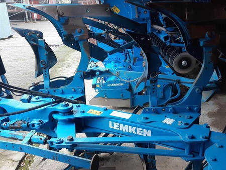 Lemken europal 7. Sotamiz