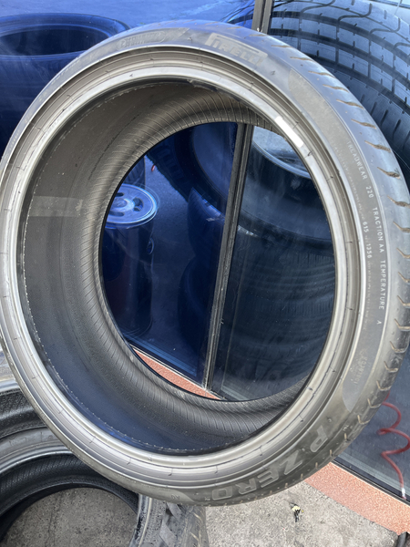 235 35 r19. 91 Y.  Pirelli
