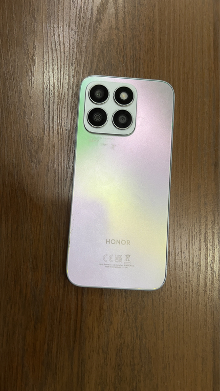 Xonor x8 b sotiladi