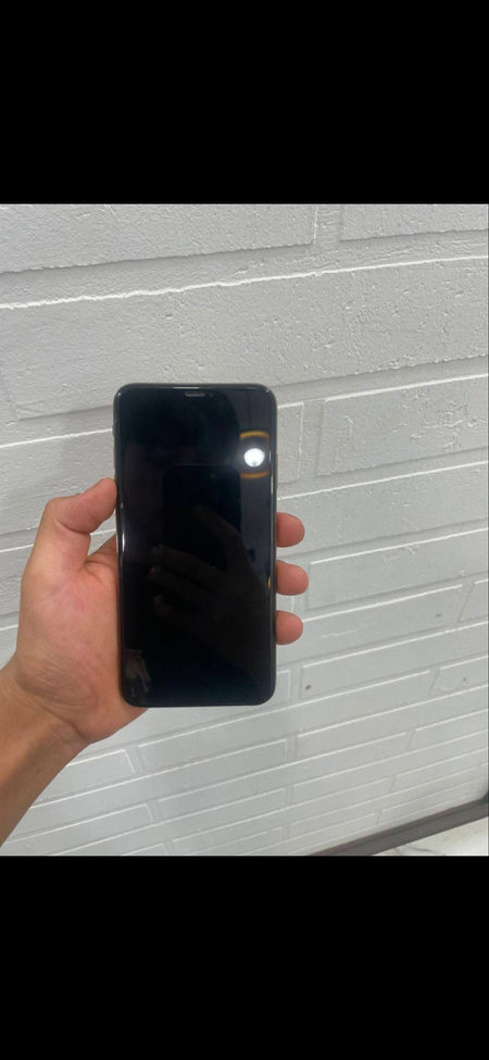 Iphone x s max sotiladi ma’lumitlari pastda