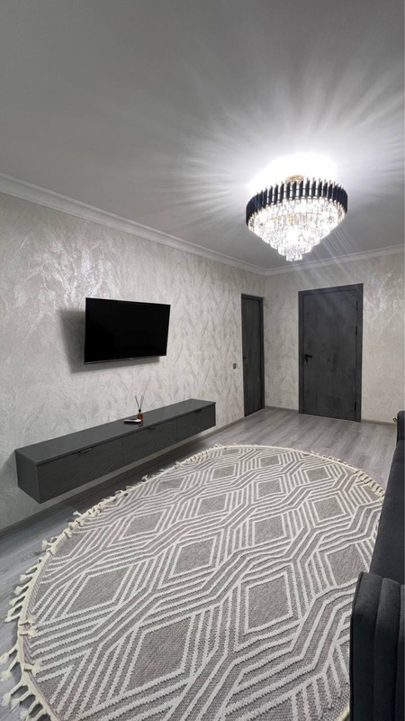 2в3/2/4 Ц5 Финансовый Евро ремонт продам квартиру