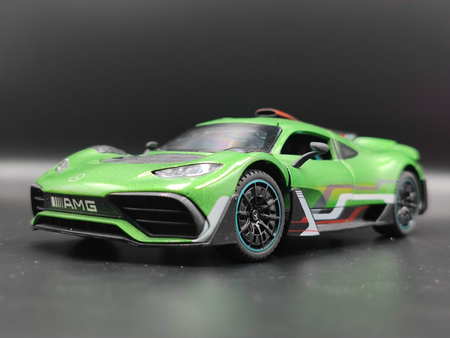 Mercedes AMG One металлическая масштабная модель машинка - Доставка